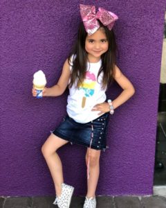 10 Ava Foley Facts. Get the Details on This Young Social Media Star